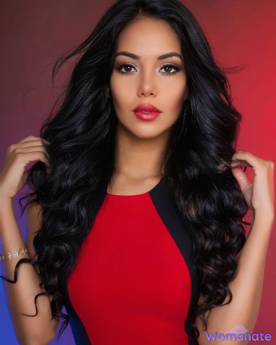 Elegant Emirati Women: What Makes Them so Popular?